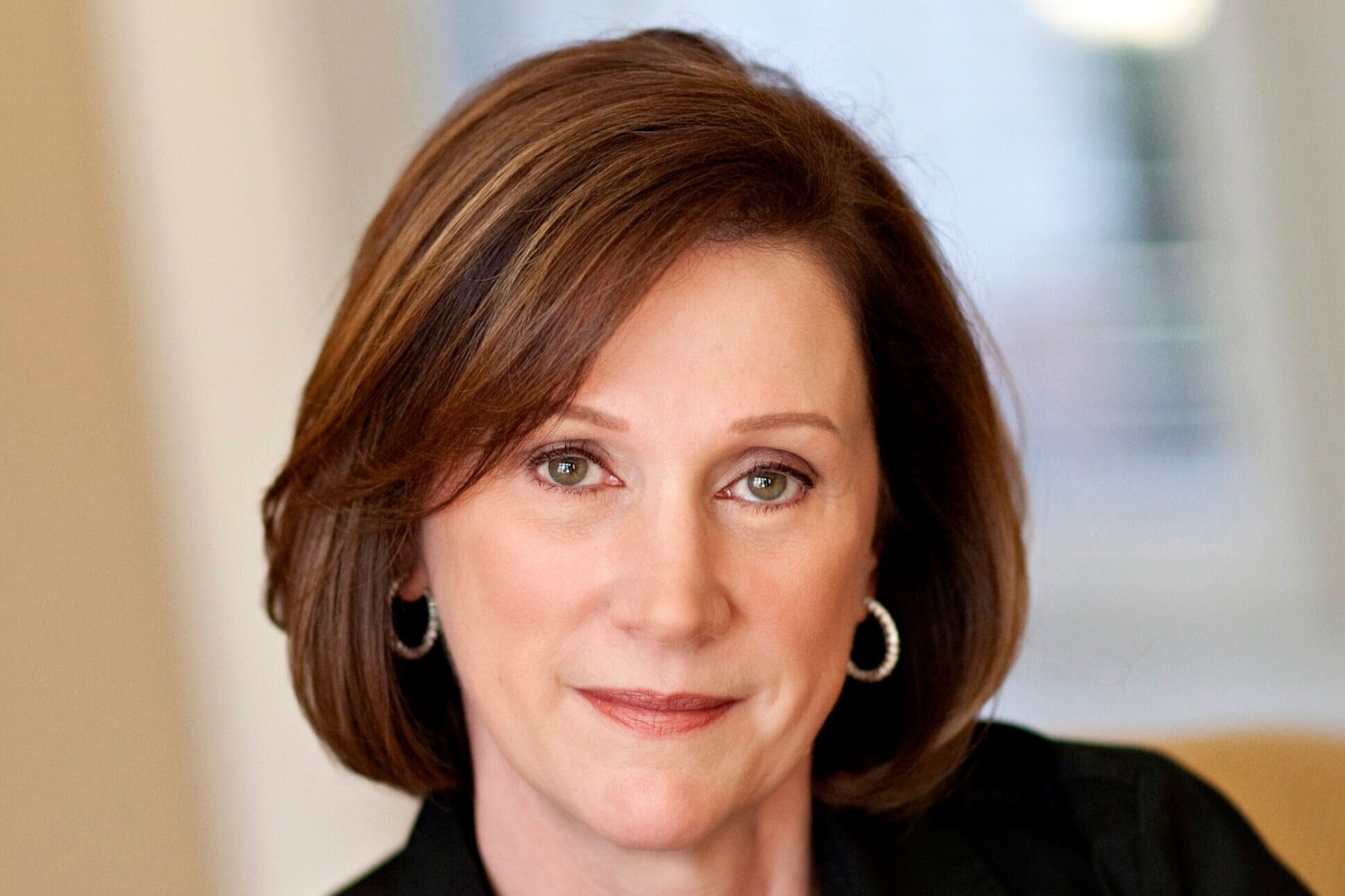 Teressa Shelton - Elizabeth Rynecki